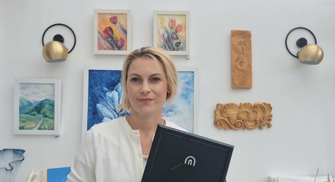 How To Frame A Painting - Irina Taneva